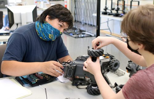 Public Welcome at Manufacturing Day | News at PCC